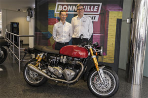 Nick Bloor CEO de Triumph Motorcyles visitó nuestras instalaciones ...